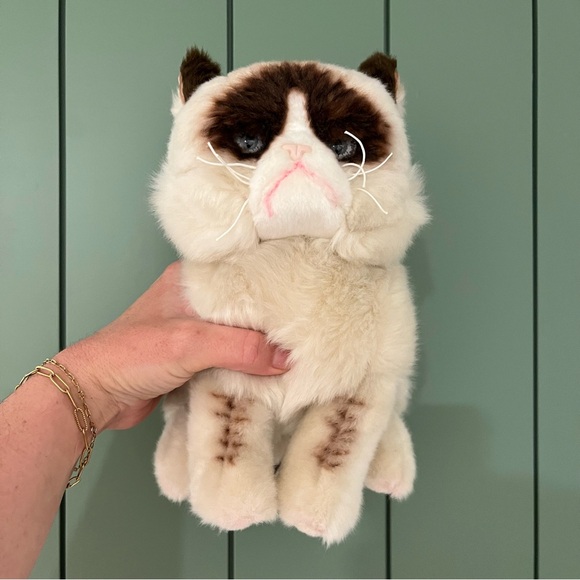 Gund | Toys | Gund Grumpy Cat Plush 9 | Poshmark